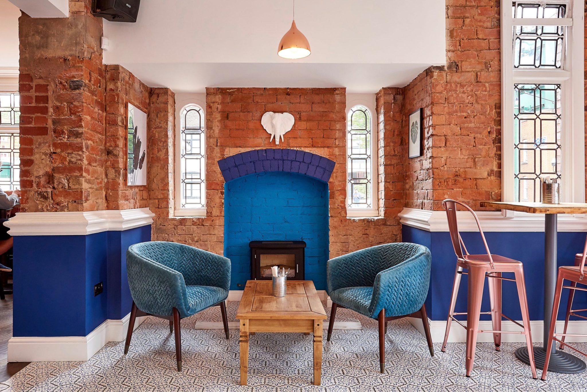 Tap & Tandoor / / Bar & Restaurant / / 2G Design & Build